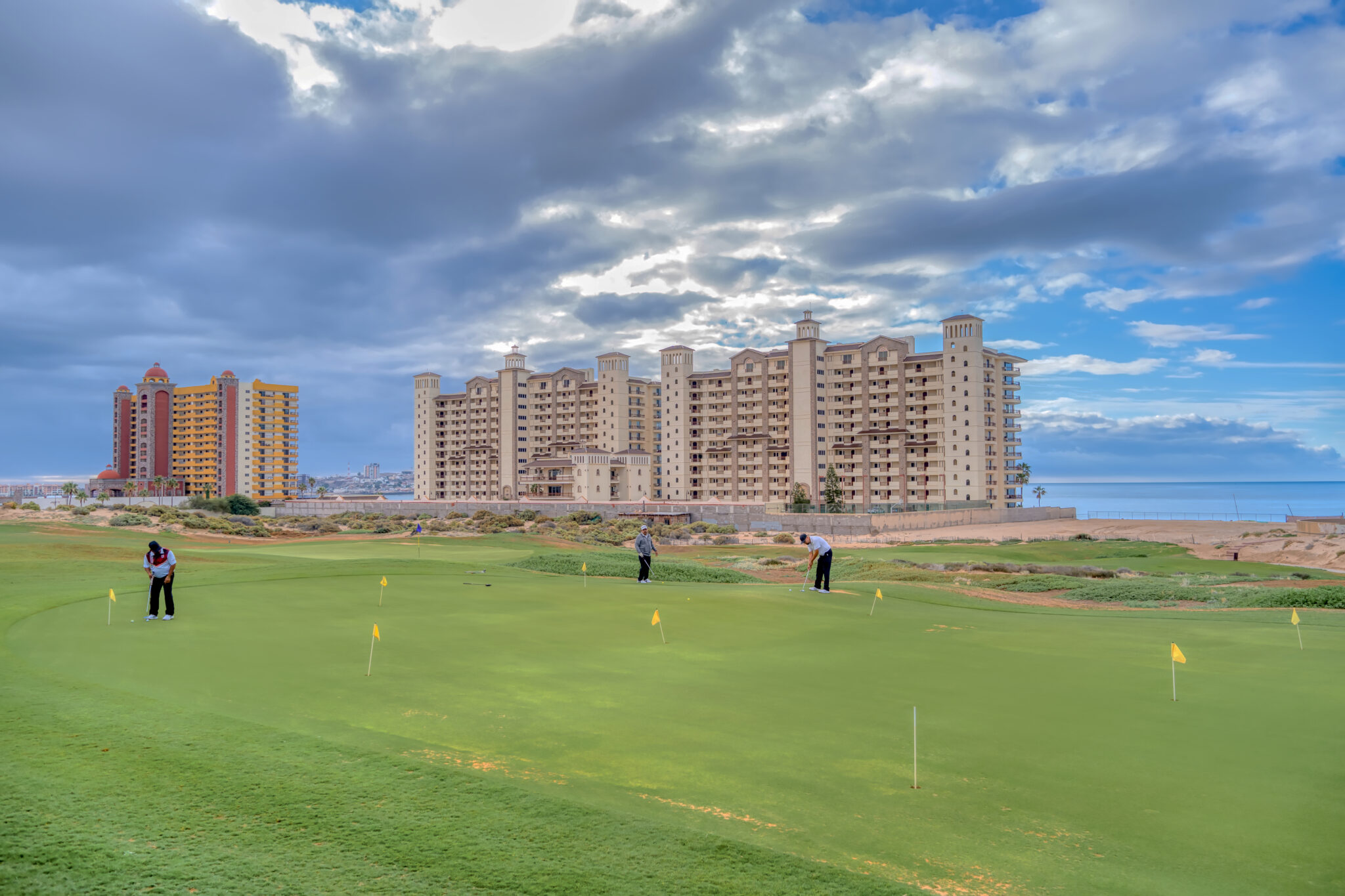 Top Reasons to Spend Winter at Las Palomas Beach & Golf Resort - Las ...